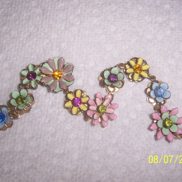 Janny Co. | Jewelry | Rare Janny Co Dimensional Vintage Style Pastel ...